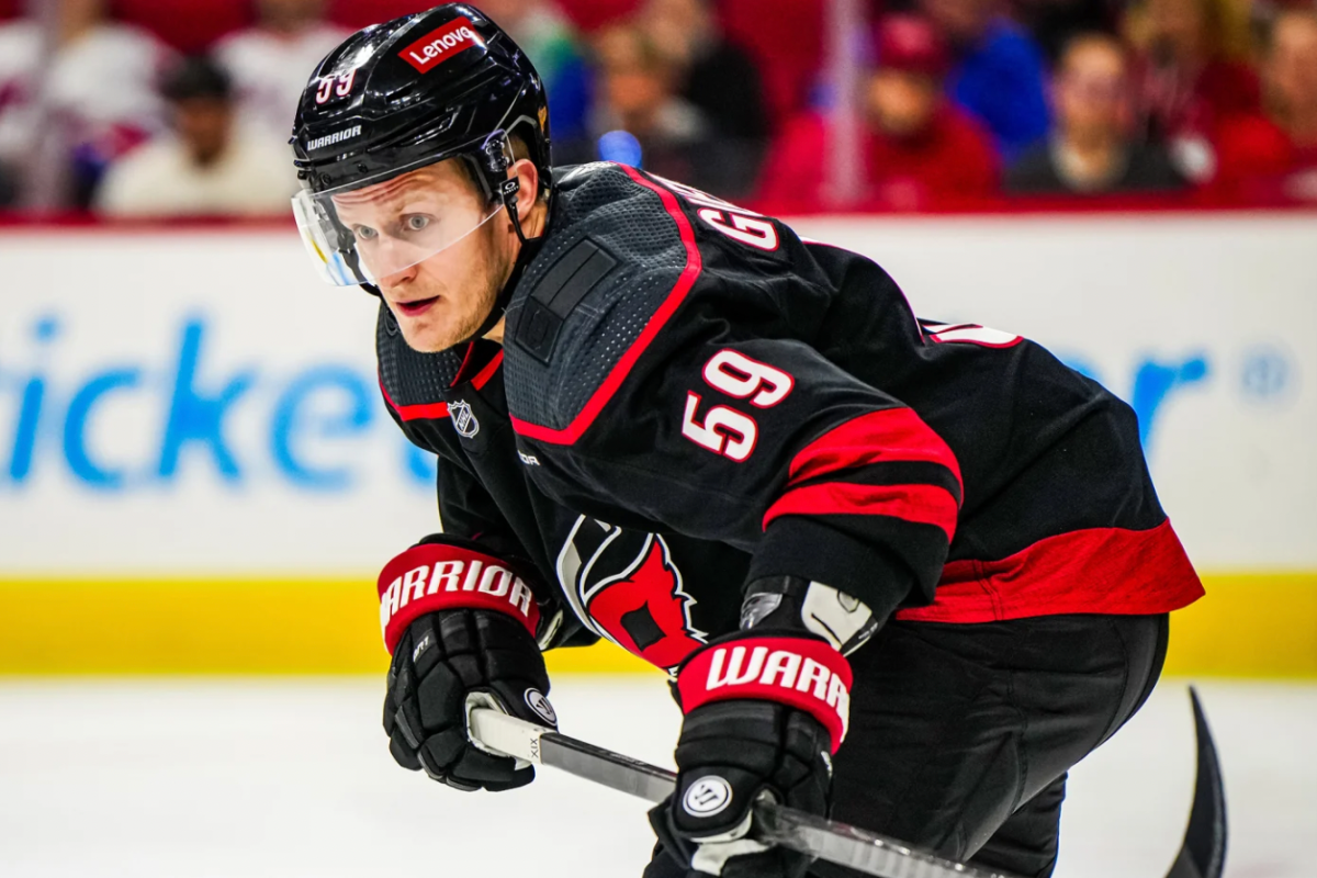 Pros and Cons of The Flyers Signing Jake Guentzel
